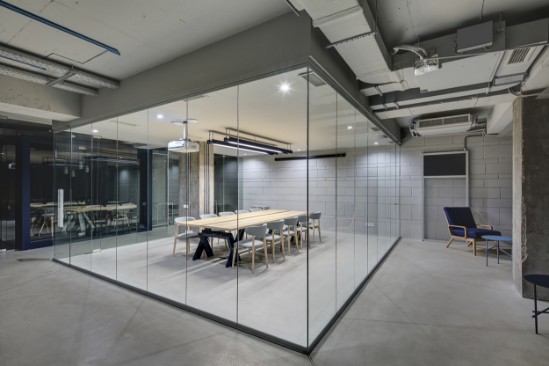 Custom Glass Services | Interior Glass Services